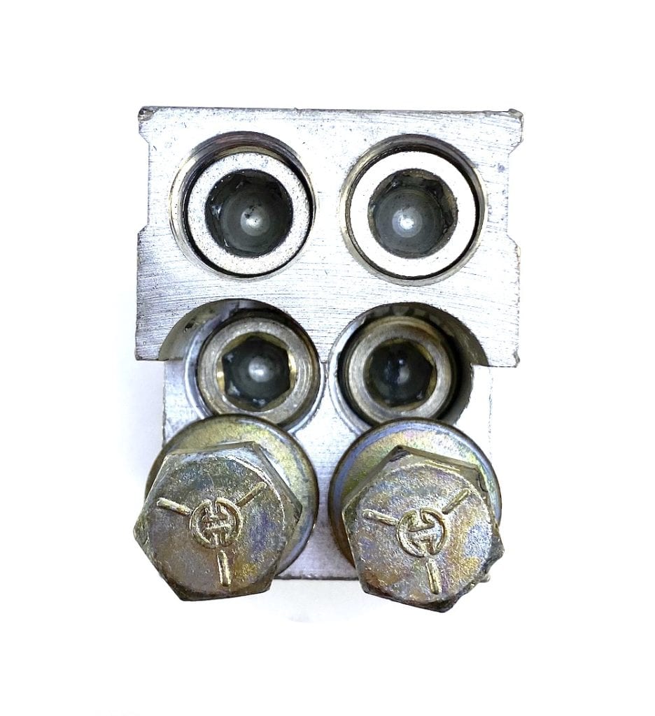 ILSCO TA1200NB1 D2247 AL9CU 4/0-500MCM Lug w/Inserts + Bolts