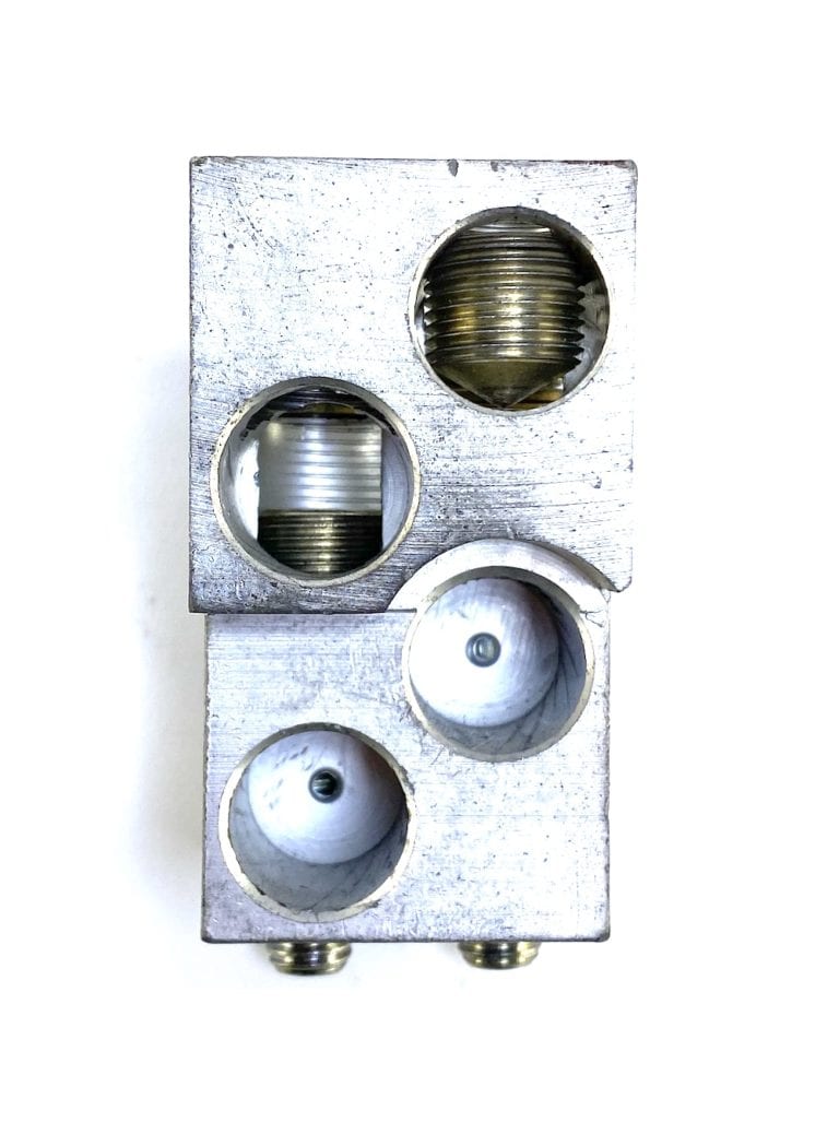 ILSCO TA1200NB1 D2247 AL9CU 4/0-500MCM Lug w/Inserts + Bolts