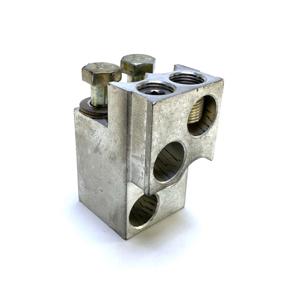 ILSCO TA1200NB1 D2247 AL9CU 4/0-500MCM Lug w/Inserts + Bolts