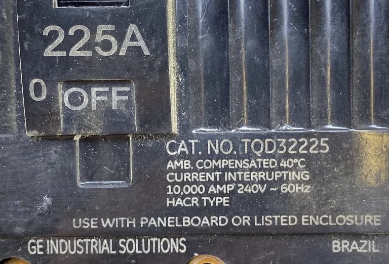 General Electric TQD32225 3 Pole 225 Amp 240 Vac Circuit Breaker