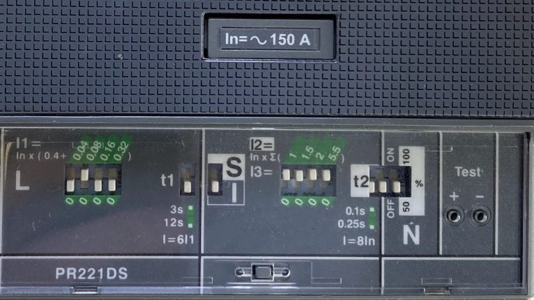 ABB T4N250 SACE Tmax 3P 250A 600V Breaker w/150A Plug + Shunt+Aux ...