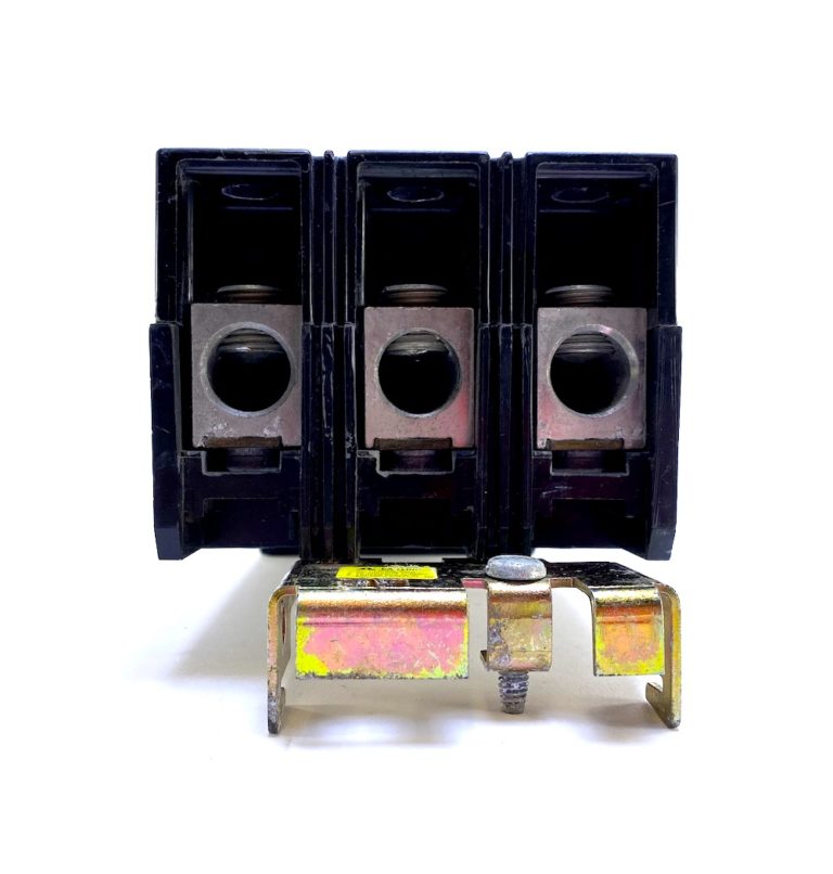 Square D KA36200 3 Pole 200 Amp 600 Vac I-Line Circuit Breaker