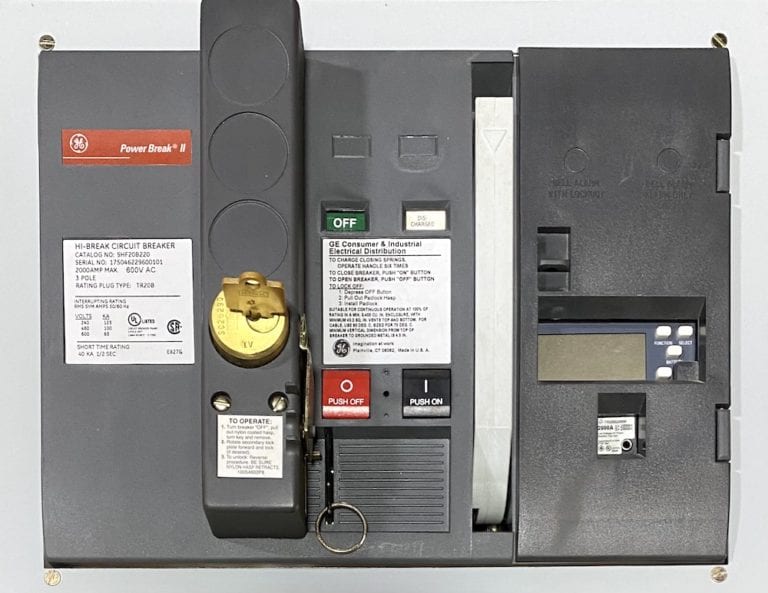 General Electric SHF20B220 3 Pole 2000A 600V Breaker w/2000A Plug