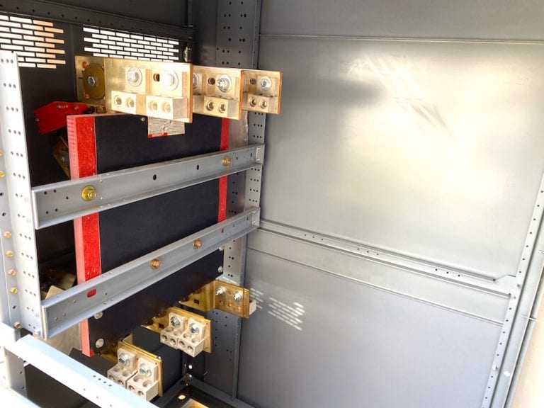 Square D QED 3 Phase 3 Wire 2000A 480/277V Switchboard w/Bolt-Loc