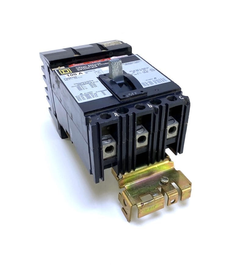 Eaton 3 Phase 480 V Delta 100 Amps 3 Wire Type 3R Main Breaker Panel ...