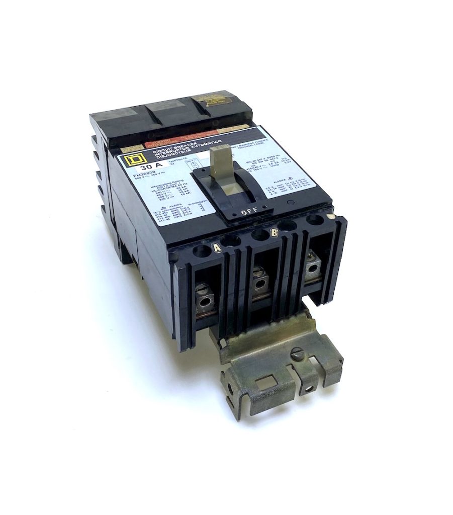 Square D FH36030 3 Pole 30 Amp 600 Vac I-Line Circuit Breaker