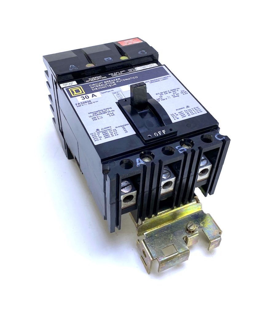 Square D 2000 Amp NW MasterPact Power-Style Switchboard w/Cradles