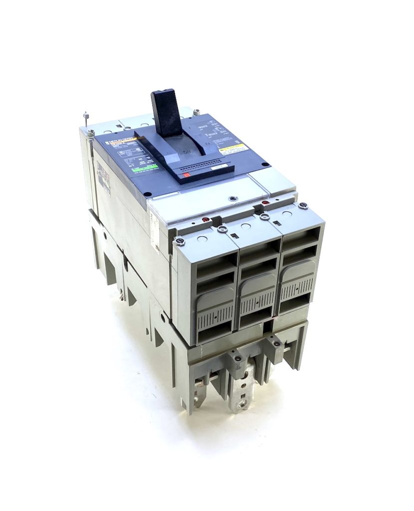 Merlin Gerin NSJ600A 3 Pole 600 Amp Molded Case Switch w/Base