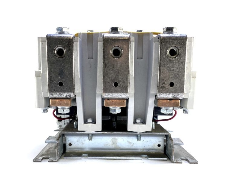 Eaton V201KTCJZ1 3P 320A 1500V 800HP Vacuum Contactor w/120V Coil