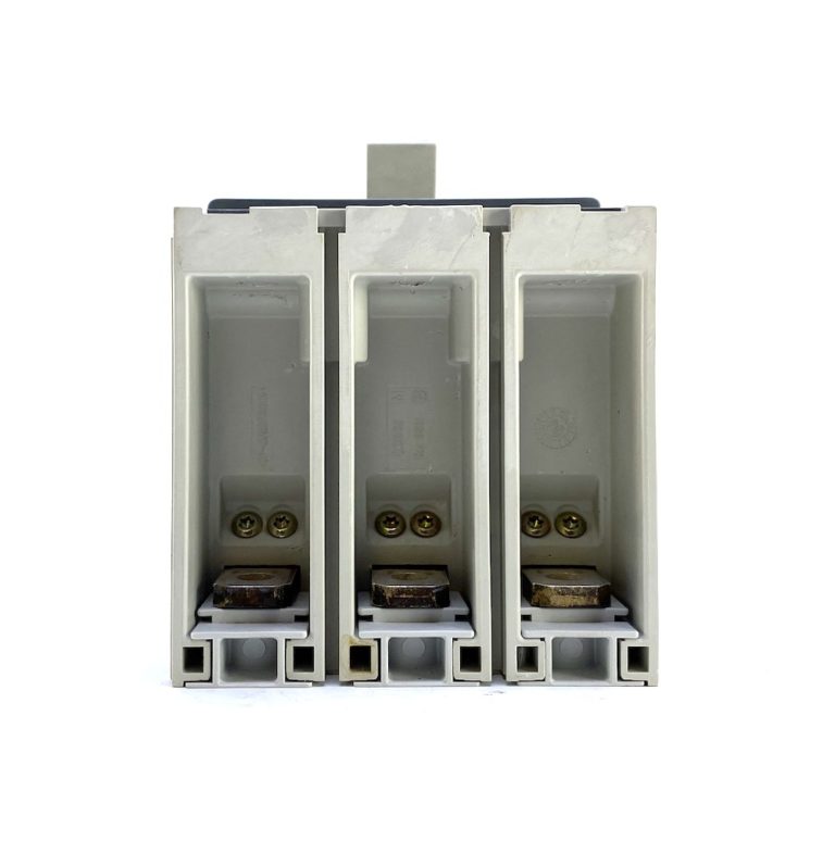 ABB T4N250 SACE Tmax 3 Pole 250 Amp 600 Vac Breaker w/250Amp Plug
