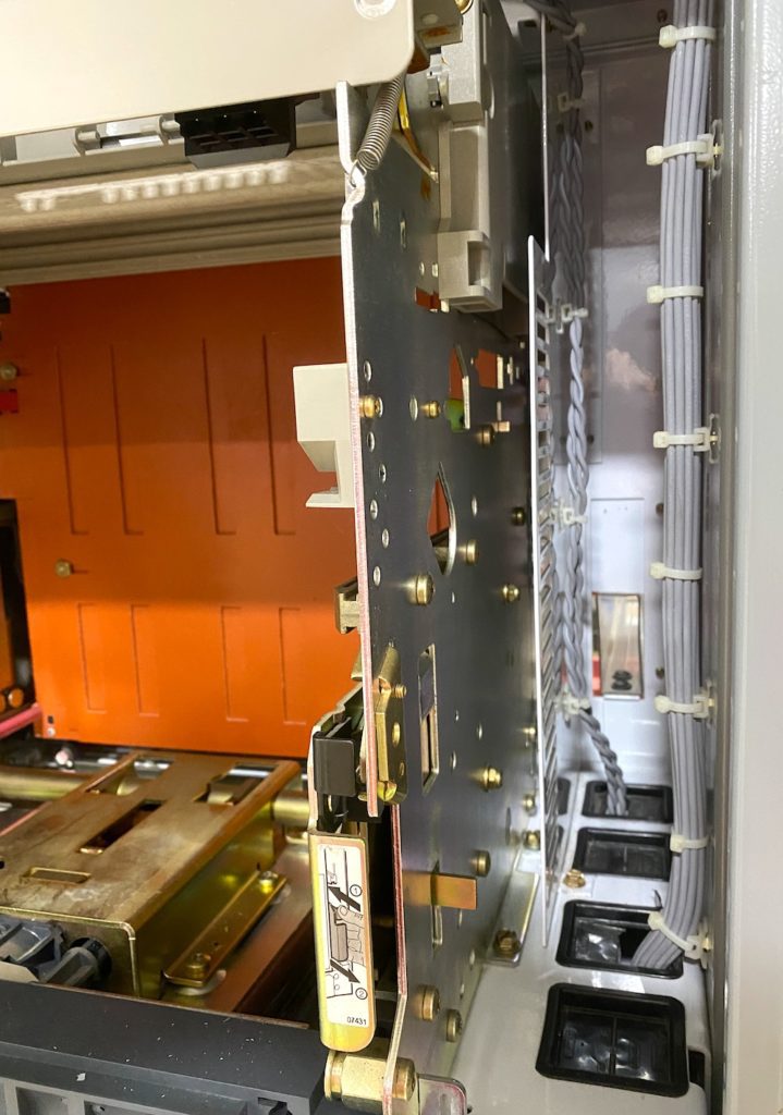 Square D 2000 Amp NW MasterPact Power-Style Switchboard w/Cradles