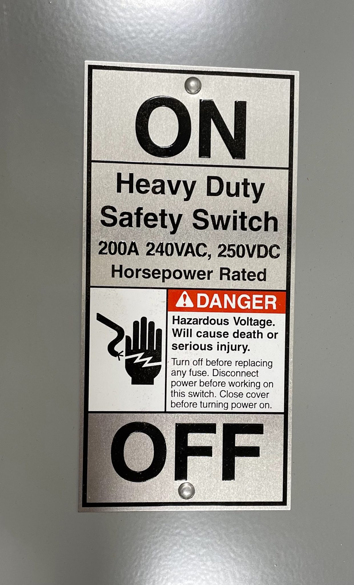 Siemens H224N 2P3W 200 Amp 240 Vac Fusible Safety Switch (NIB)