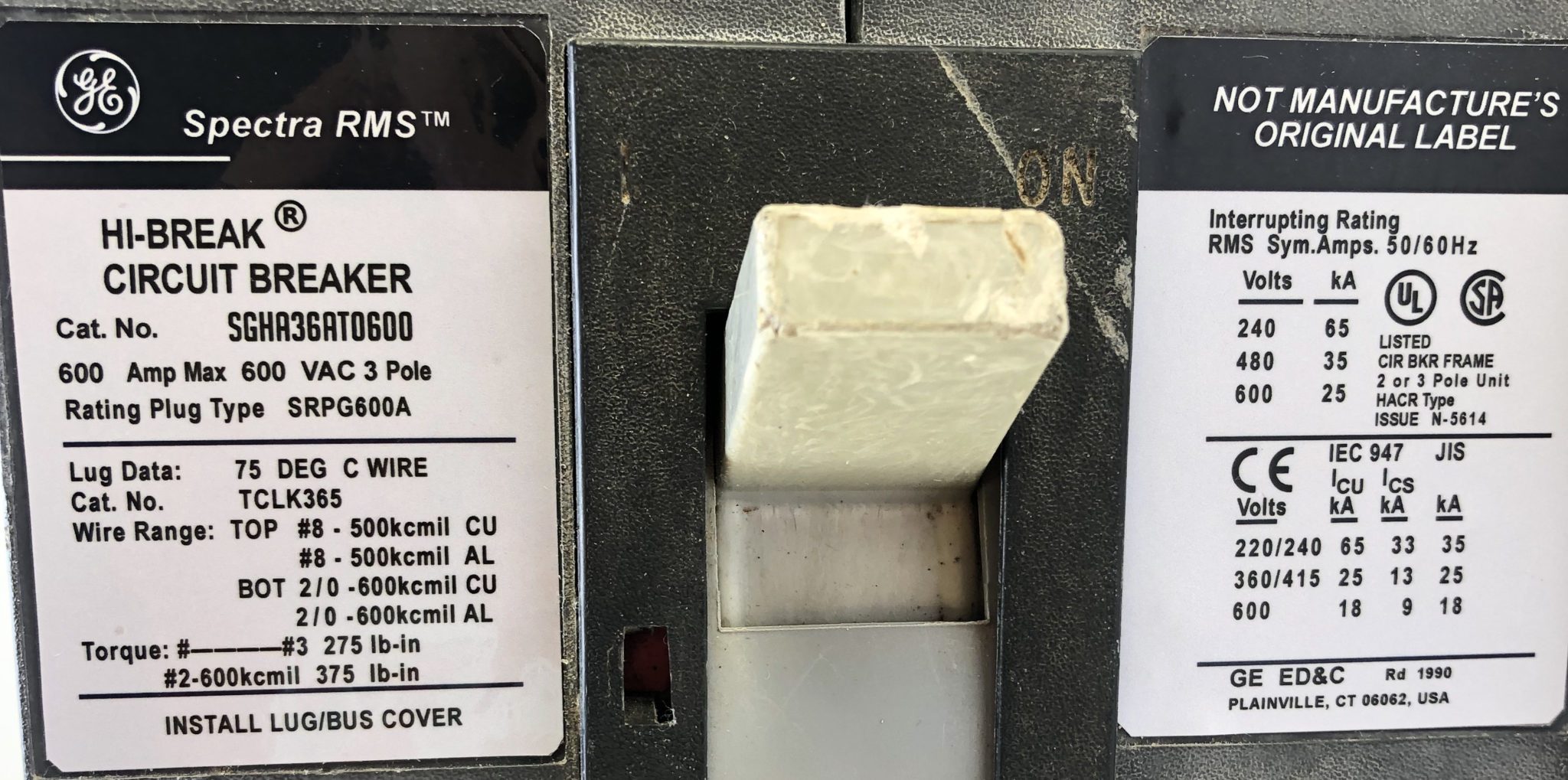 General Electric SGHA36AT0600 3 Pole 600 Amp 600 Vac Breaker