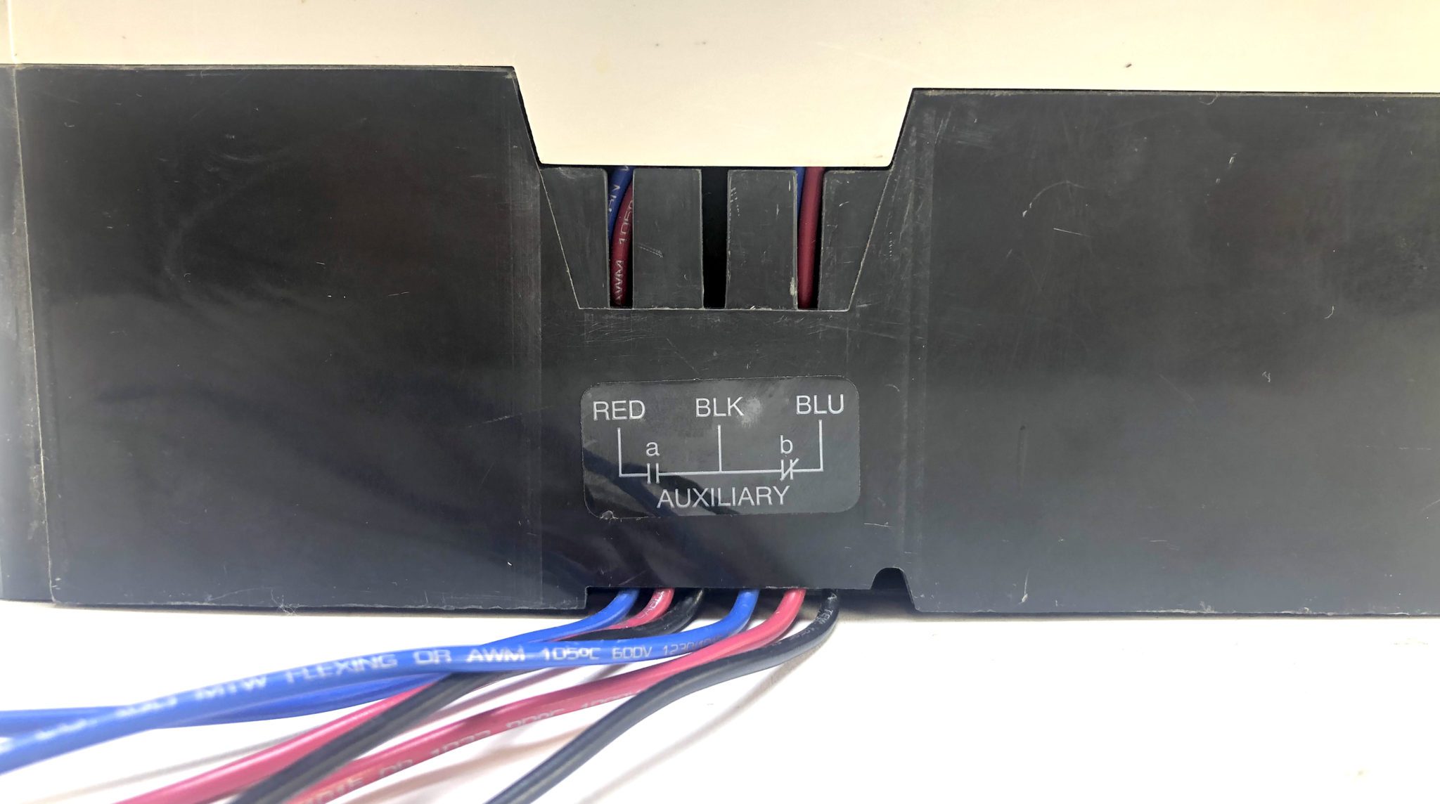 Eaton KD3400F 3 Pole 400 Amp 600 Vac Circuit Breaker w/300A Trip