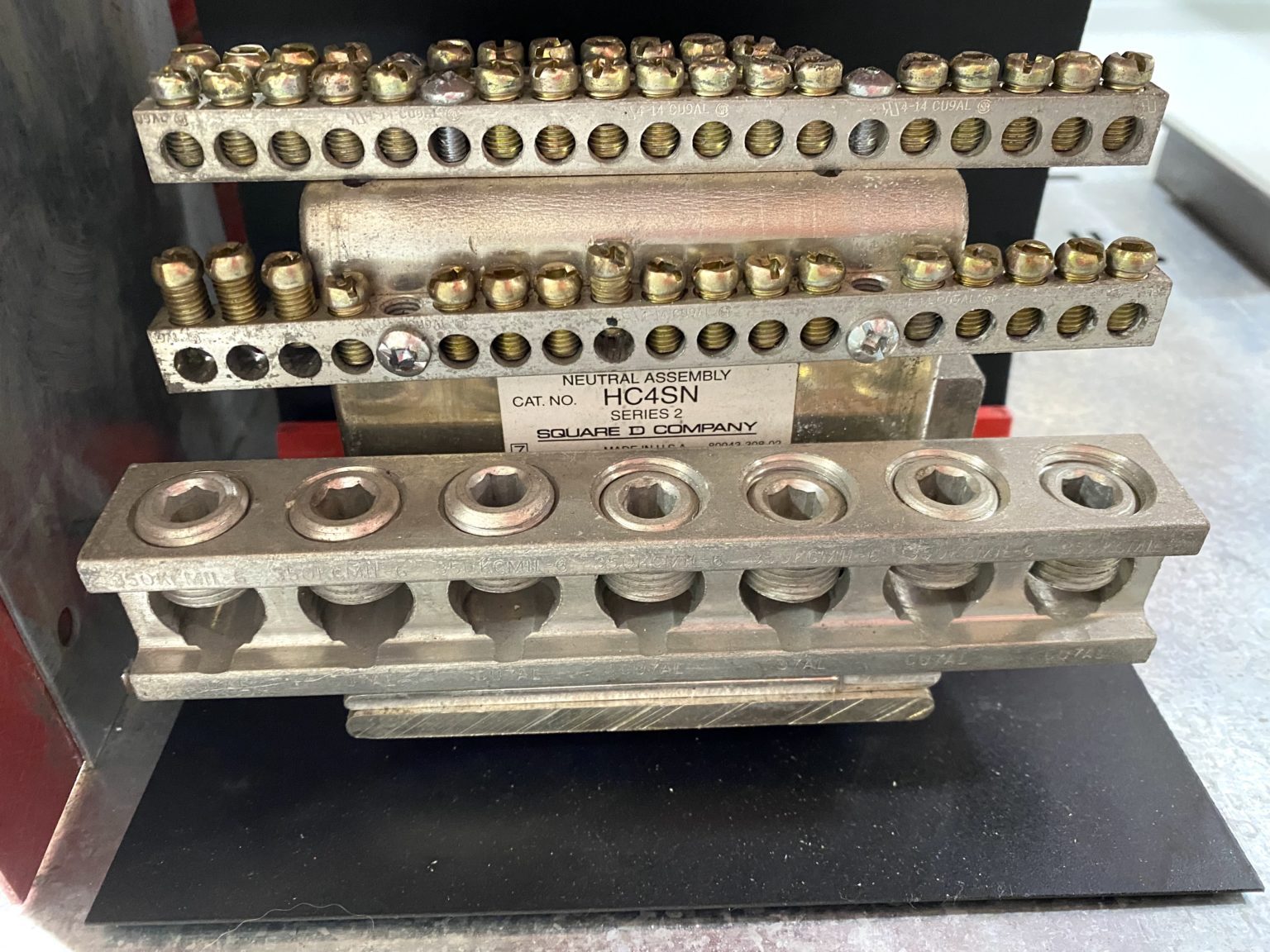 Square D HCM 3P4W 400 Amp 480V 42 Cir Type 3R I-Line MLO Panel