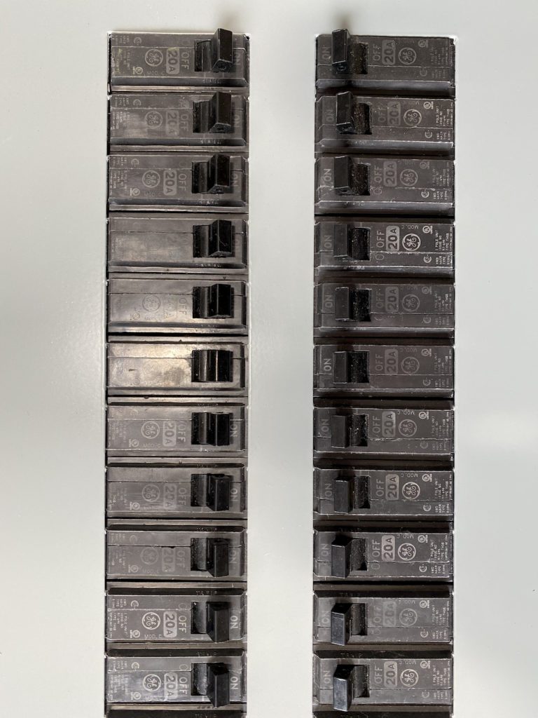 General Electric AQM3422MBX 3P4W 225A 208V Panel Interior (NEW)