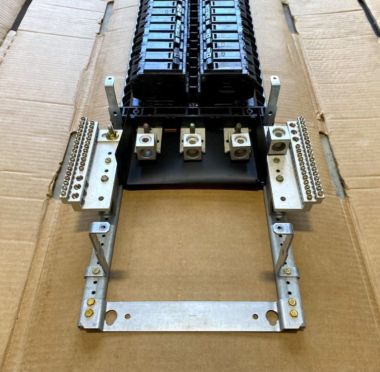 General Electric AQF3602MTX 3P4W 225A 208V Panel Interior (NEW)