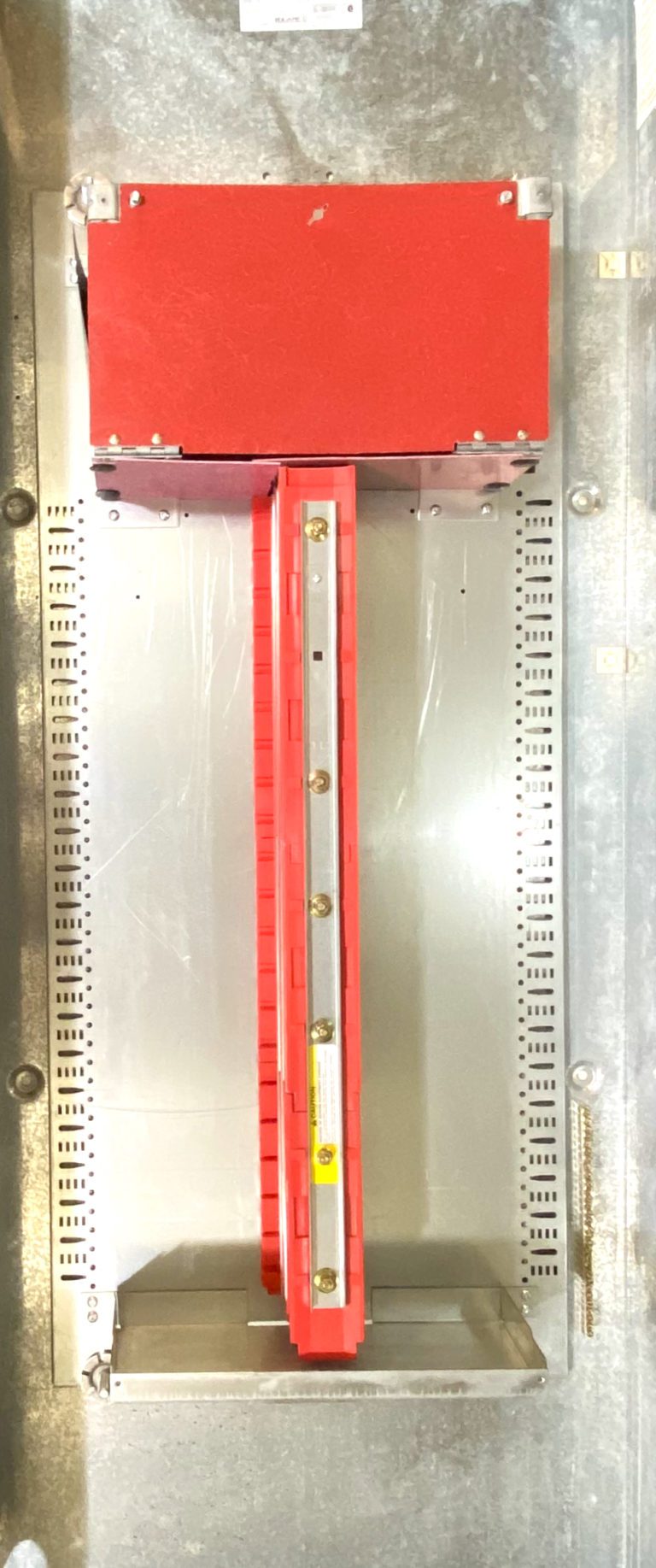 Square D 3P4W 600Amp 480Vac 42 Circuits MLO I-Line Breaker Panel
