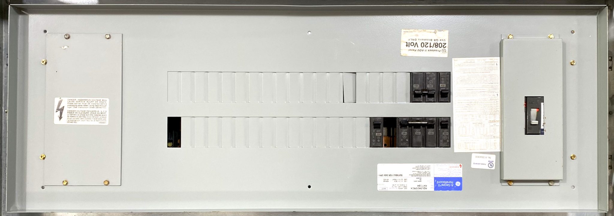 General Electric 3P4W 225Amp 208Y/120Vac 42Cir Main Breaker Panel