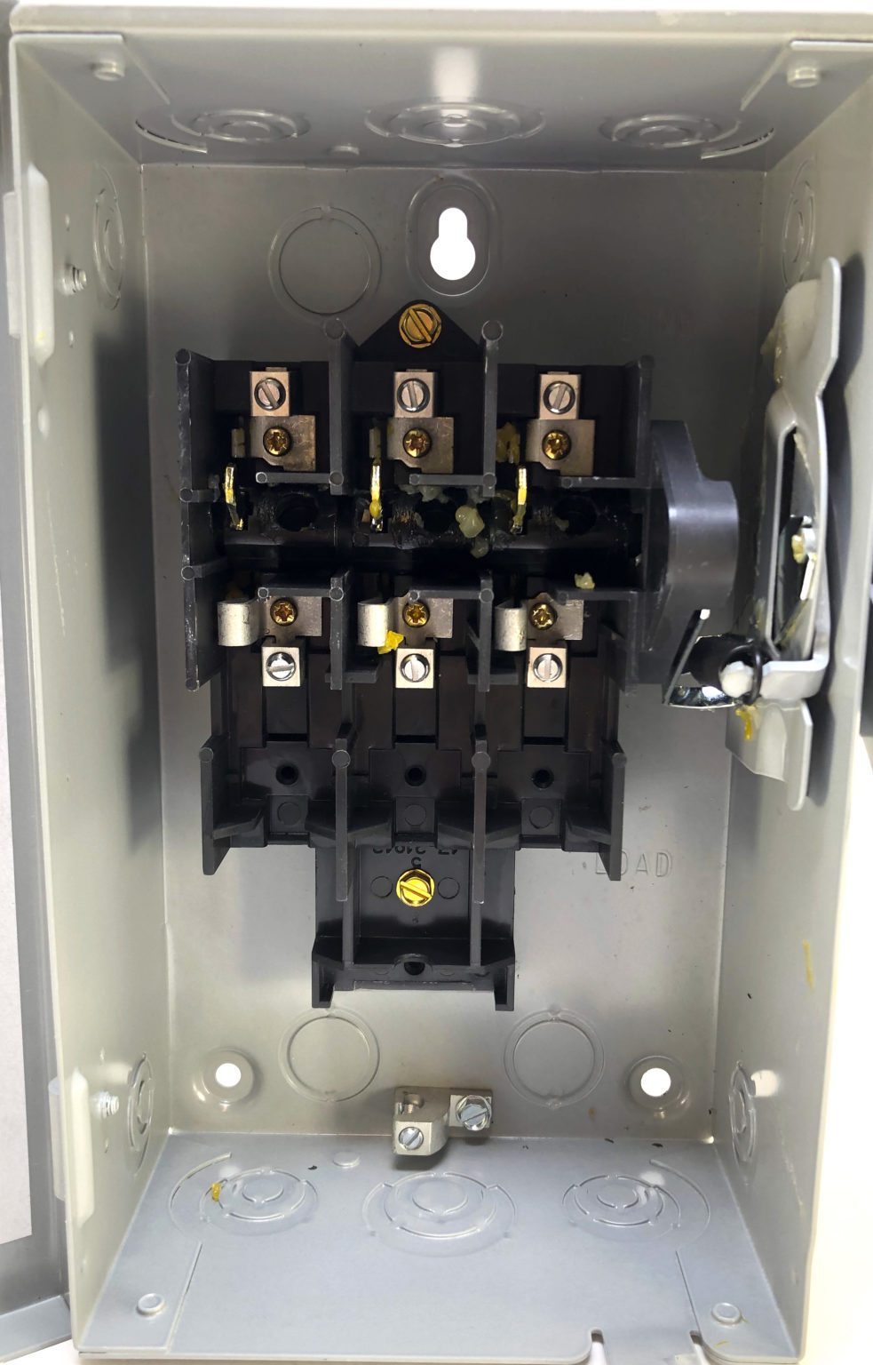 Eaton DG321UGB 3P3W 30 Amp 240Vac Non-Fusible Safety Switch (NIB)