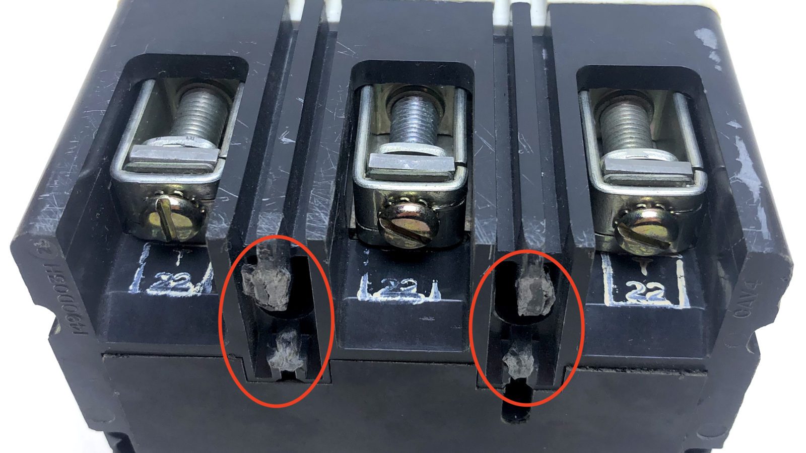 Eaton FD3030 3 Pole 30 Amp 600 Vac Circuit Breaker (CHIP)