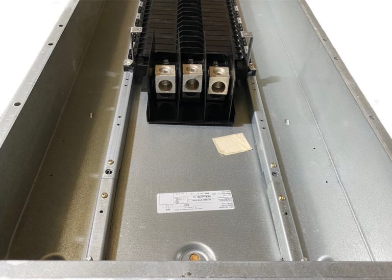 Square D NF 3P4W 600A 600V 42-Circuit Indoor MLO Panel | Electrical ...