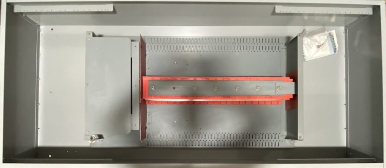 Square D 3P4W 800 Amp 480V 42 Circuit Type 3R I-Line MLO Panel
