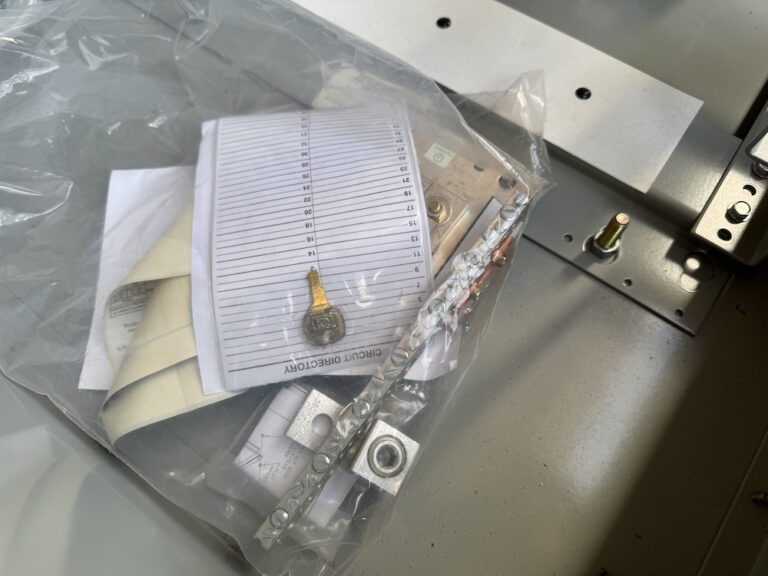 Eaton PRL4 3P4W 400 Amp 208Y/120V MLO Pow-R-Line Panelboard (NEW)