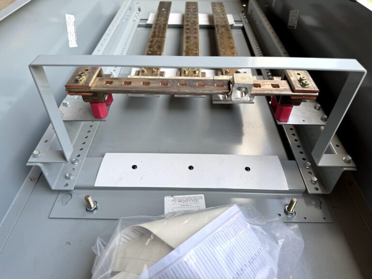 Eaton PRL4 3P4W 400 Amp 208Y/120V MLO Pow-R-Line Panelboard (NEW)