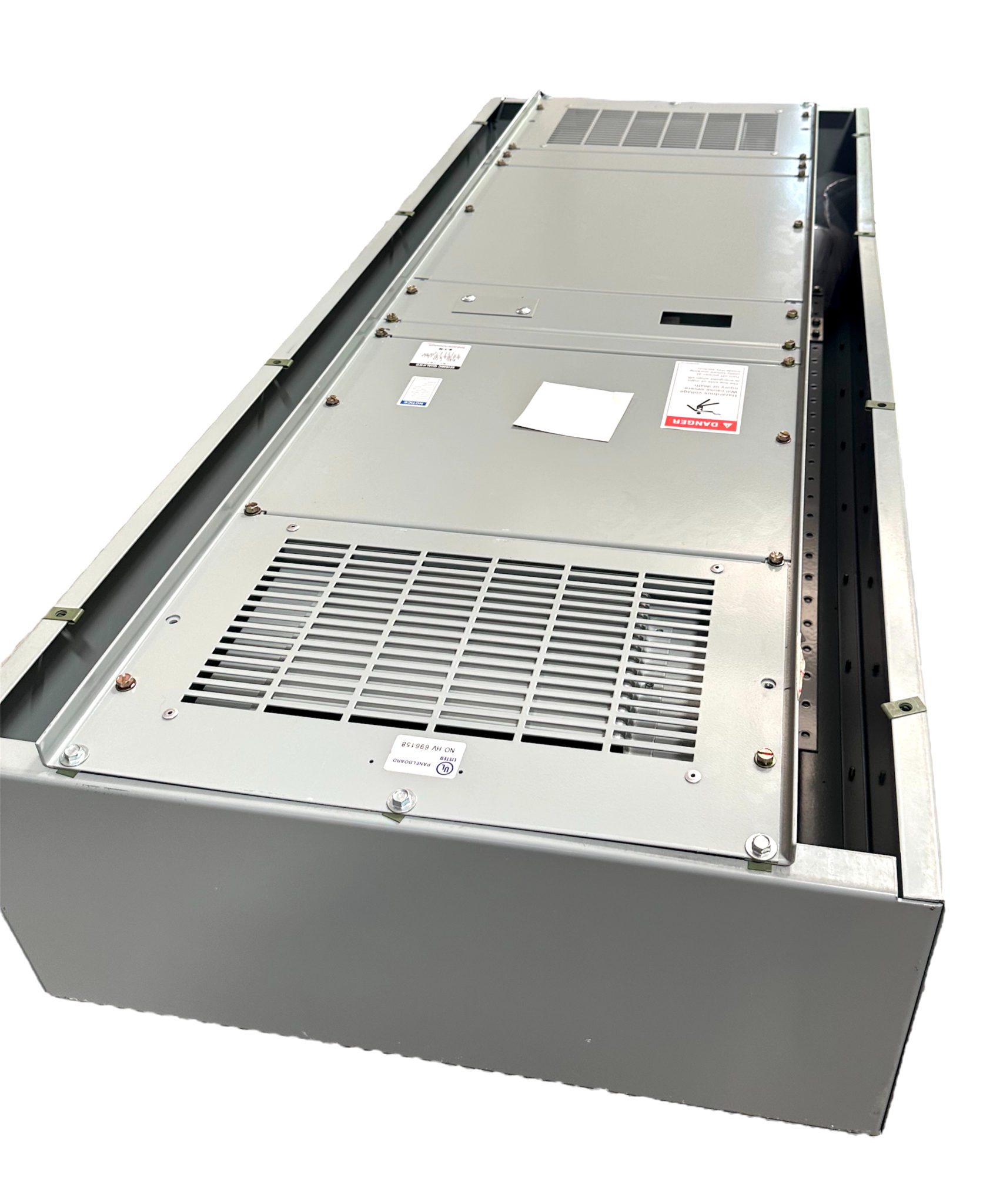 Eaton PRL4 3P4W 400 Amp 208Y/120V 32 Ckt Pow-R-Line Panel (NEW)