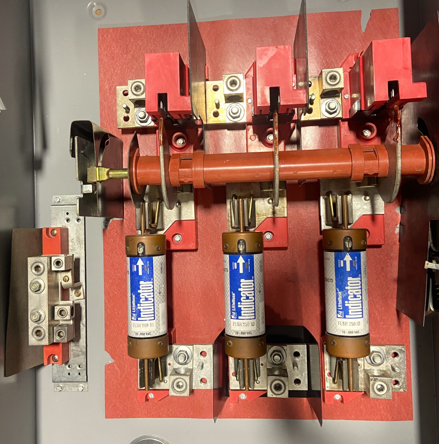 Square D H365NR 3P4W 400 Amp 600V NEMA 3R Fusible Safety Switch