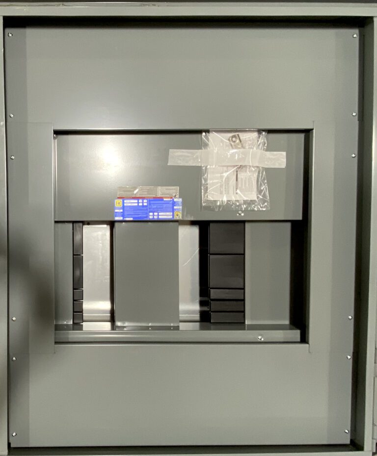 Square D 3P3W 800A 600V 18 Circuit NEMA 3R MLO I-Line Panel (NEW)