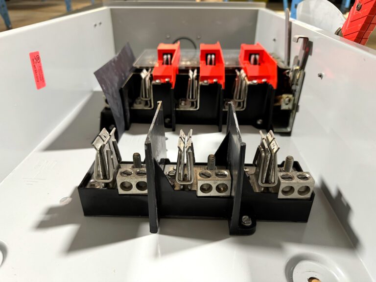 Siemens HF364NR 3P4W 200 Amp 600 Vac Fusible Safety Switch