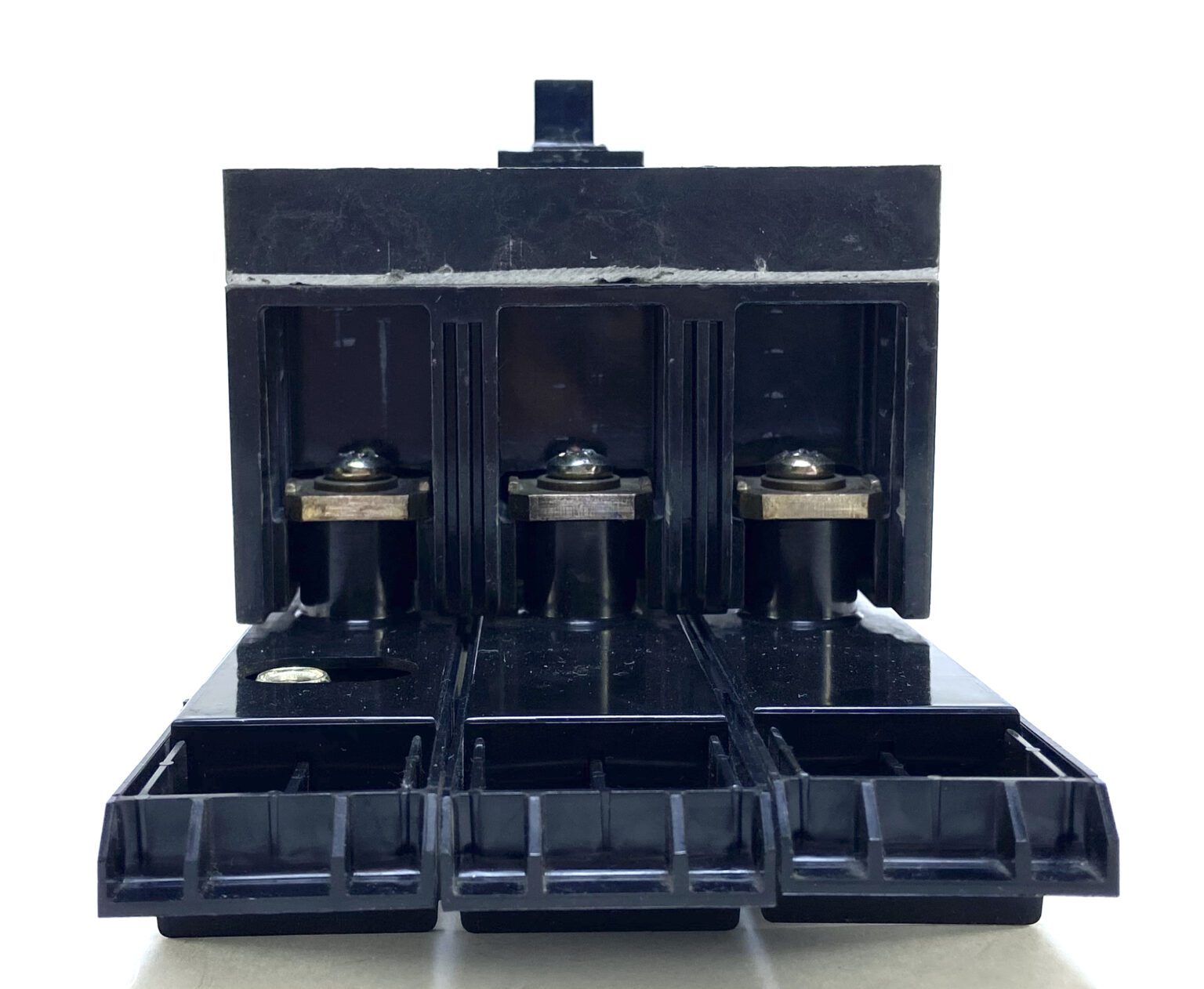 General Electric TQD32200 3 Pole 200 Amp 240 Vac Breaker w/ Kit