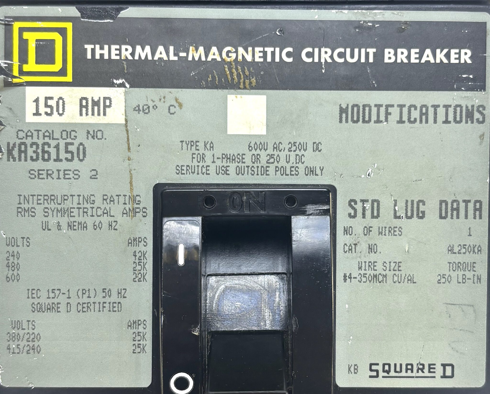 Square D KA36150 3Pole 150Amp 600Vac Circuit Breaker (CHIP/CRACK)