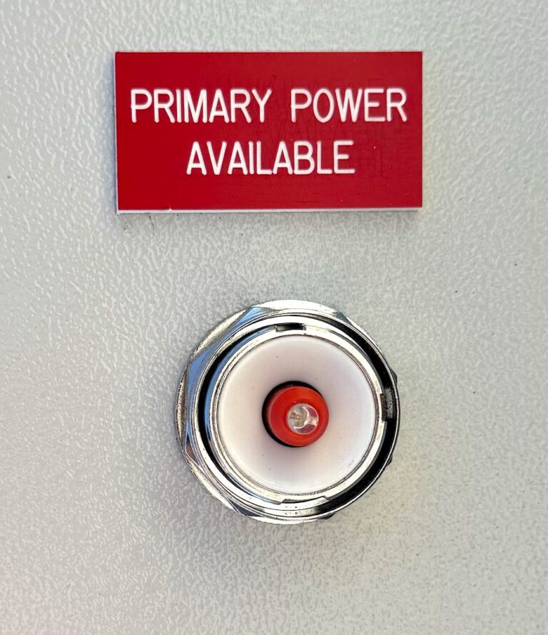 ESL 3060-0103 3P4W 600 Amp 208V N3R Manual Transfer Switch (NEW)