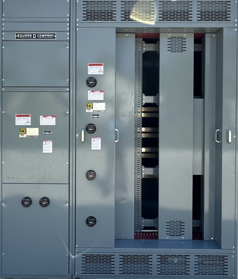 Square D QED 3P4W 3000 Amp 480/277V MLO Switchgear (75 Circuit)