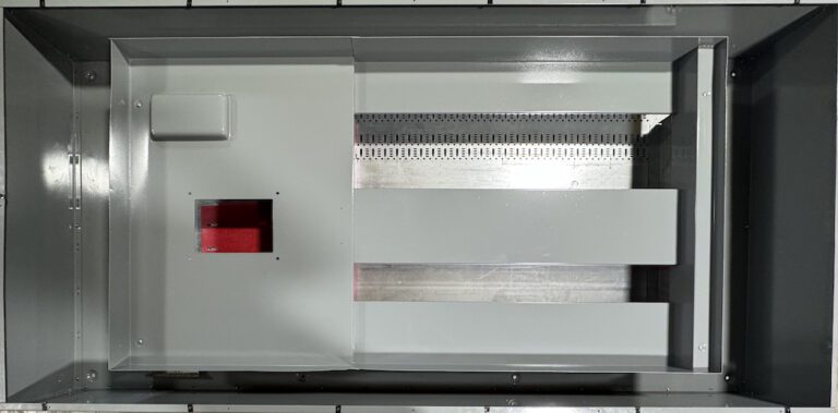 Square D 3 Phase 1200 Amp 600V MB I-Line Panelboard (48 Circuit)