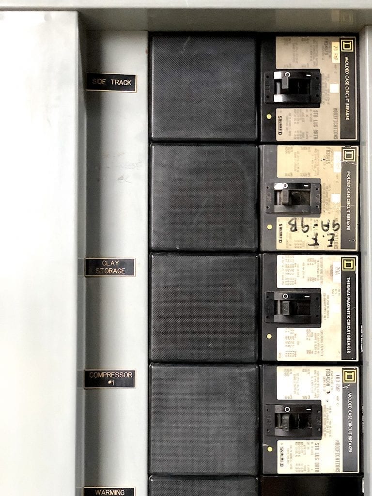 Square D 3 Phase 800 Amp 600 Vac 3 Wire Series E1 I-Line Panel Board ...