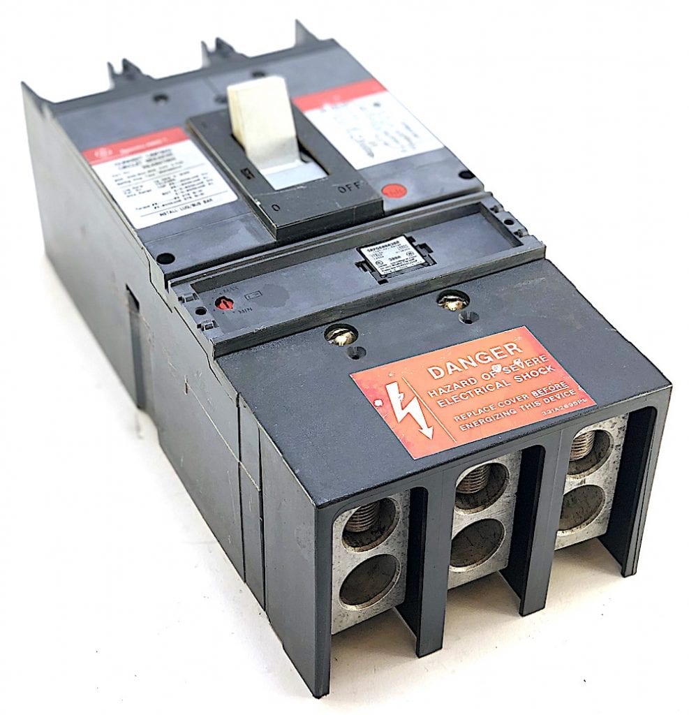General Electric 3 Pole 600A 600V Circuit Breaker w/450A Rating Plug